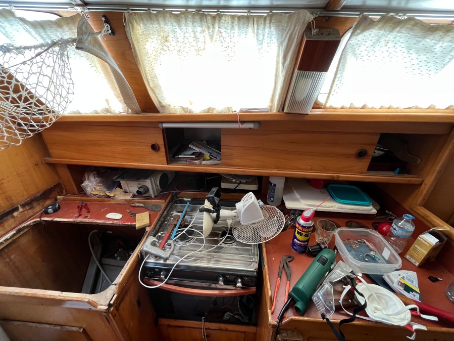 Rénovation et refit – Sailing Marko Ramius